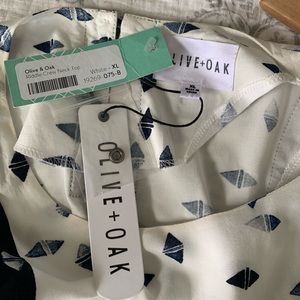 Olive & Oak | Tops | Olive Oak Riddle Top Navywhite Size Xl Nwt | Poshmark